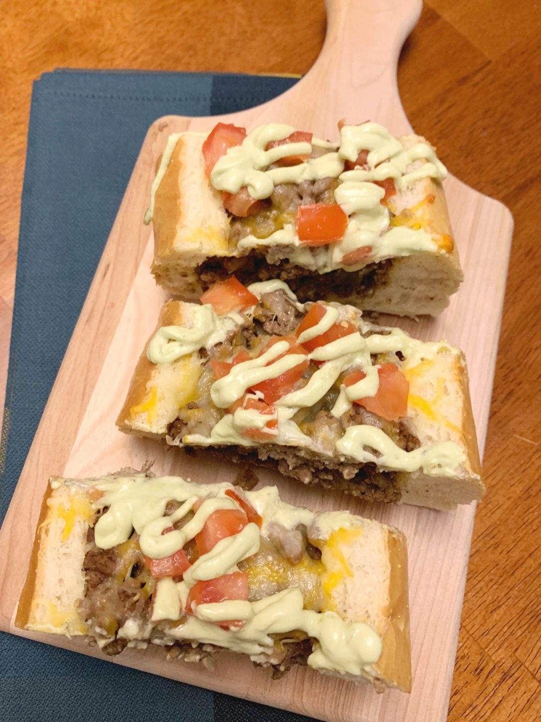 How to Make a Cheeseburger French Bread That Steals the Show - The ...